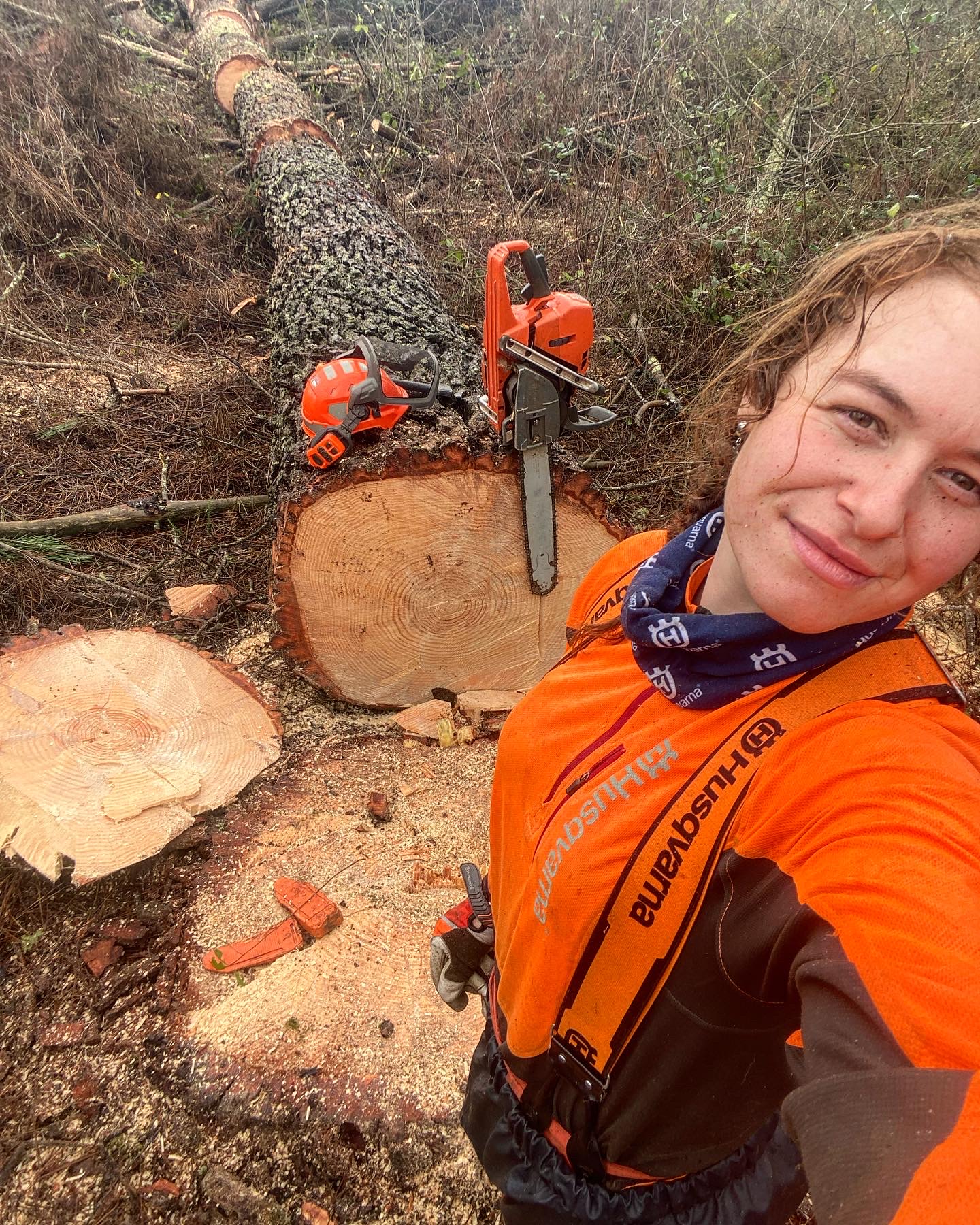 Laura Vallejo, motoserrista e influencer. Entrevista para ADEMAN.
